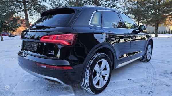 Audi Q5 2018 in Kaunas, with an engine capacity of 2.00 L and mileage of 239 thousand km for 19900 €, photo 8 on AUTOMOTO.COM.LV