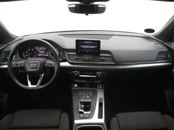 Audi Q5 2019 in Vilnius, with an engine capacity of 2.00 L and mileage of 157 thousand km for 23199 €, photo 2 on AUTOMOTO.COM.LV