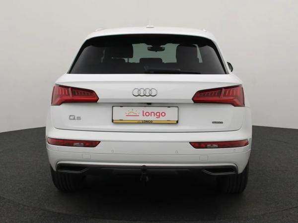 Audi Q5 2019 in Vilnius, with an engine capacity of 2.00 L and mileage of 157 thousand km for 23199 €, photo 5 on AUTOMOTO.COM.LV