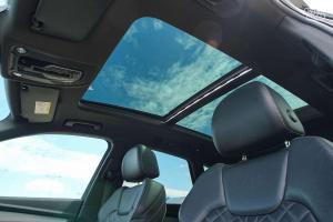 Audi Q5 2019 in Kaunas, with an engine capacity of 3.00 L and mileage of 252 thousand km for 26250 €, photo 29 on AUTOMOTO.COM.LV