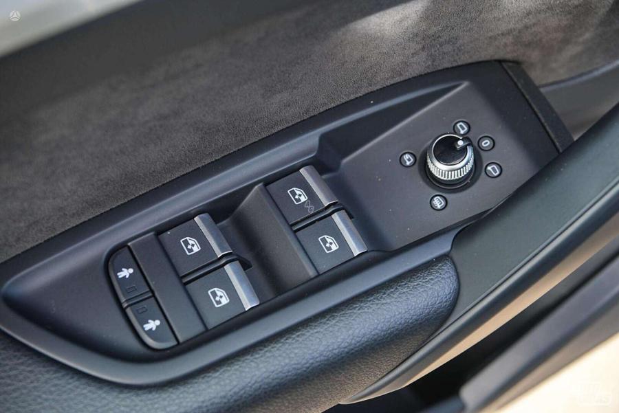 Audi Q5 2019 in Kaunas, with an engine capacity of 3.00 L and mileage of 252 thousand km for 26250 €, photo 31 on AUTOMOTO.COM.LV