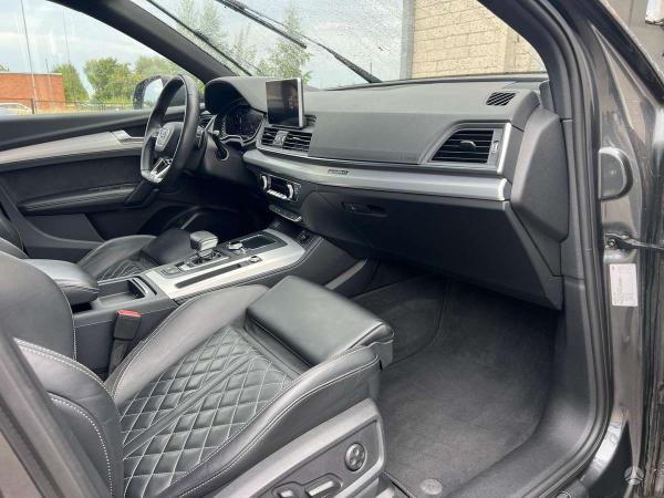 Audi Q5 2019 in Ukmerge, with an engine capacity of 1.97 L and mileage of 190 thousand km for 22550 €, photo 10 on AUTOMOTO.COM.LV