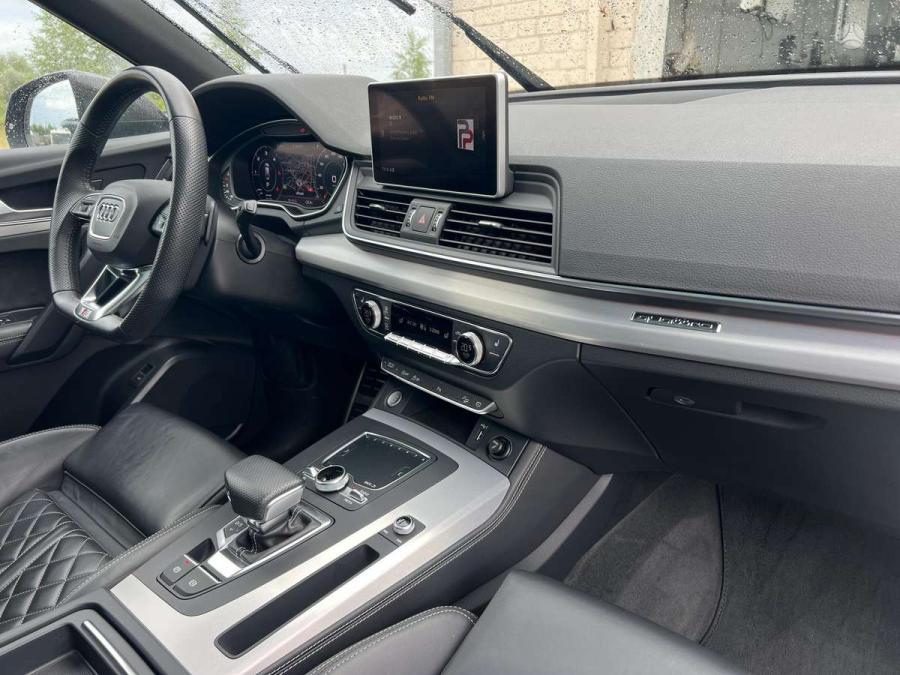 Audi Q5 2019 Ukmergė, ar dzinēja tilpumu 1.97 L un nobraukumu 190 tūkst. km par 22550 €, foto 19 vietnē AUTOMOTO.COM.LV