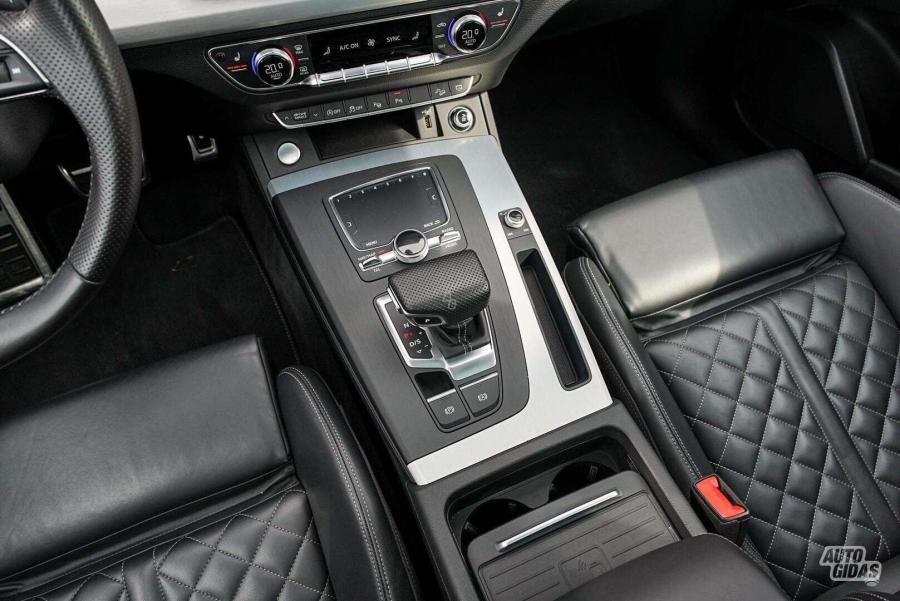 Audi Q5 2019 in Kaunas, with an engine capacity of 3.00 L and mileage of 252 thousand km for 24750 €, photo 23 on AUTOMOTO.COM.LV