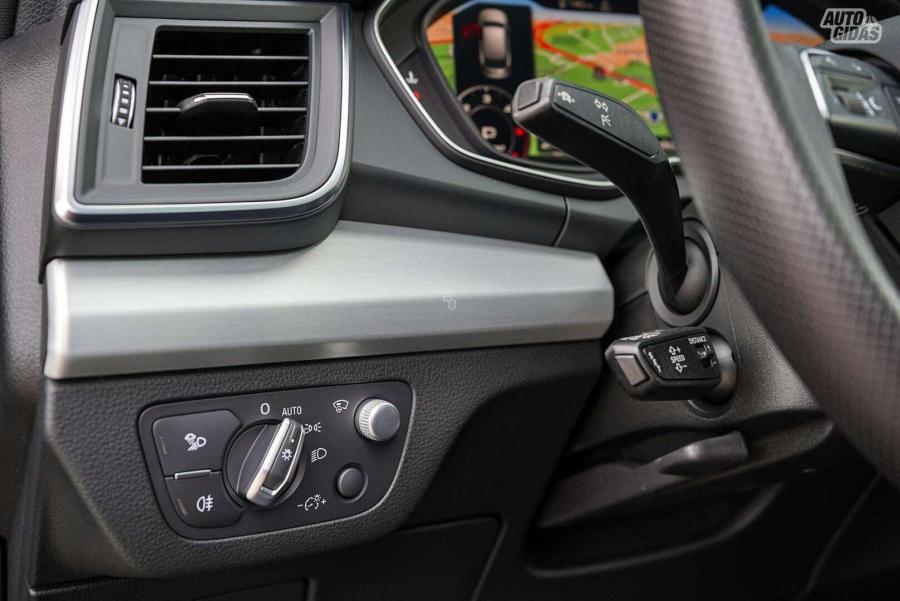 Audi Q5 2019 in Kaunas, with an engine capacity of 3.00 L and mileage of 252 thousand km for 24750 €, photo 33 on AUTOMOTO.COM.LV
