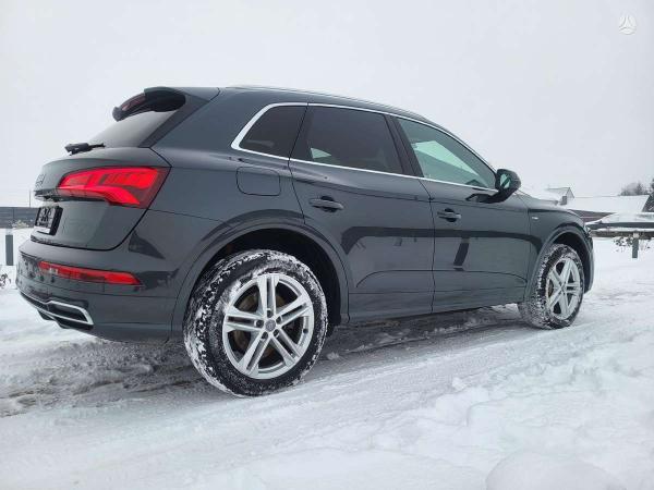 Audi Q5 2020 in Vilnius, with an engine capacity of 1.97 L and mileage of 238 thousand km for 21999 €, photo 7 on AUTOMOTO.COM.LV
