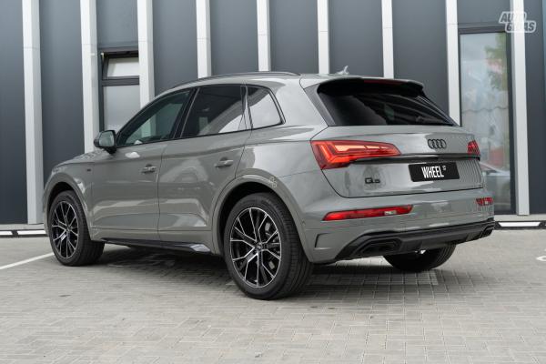 Audi Q5 2020 in Vilnius, with an engine capacity of 2.00 L and mileage of 179 thousand km for 32700 €, photo 3 on AUTOMOTO.COM.LV