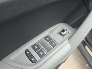 Audi Q5 2020 Klaipėda, ar dzinēja tilpumu 2.00 L un nobraukumu 127 tūkst. km par 23552 €, foto 13 vietnē AUTOMOTO.COM.LV