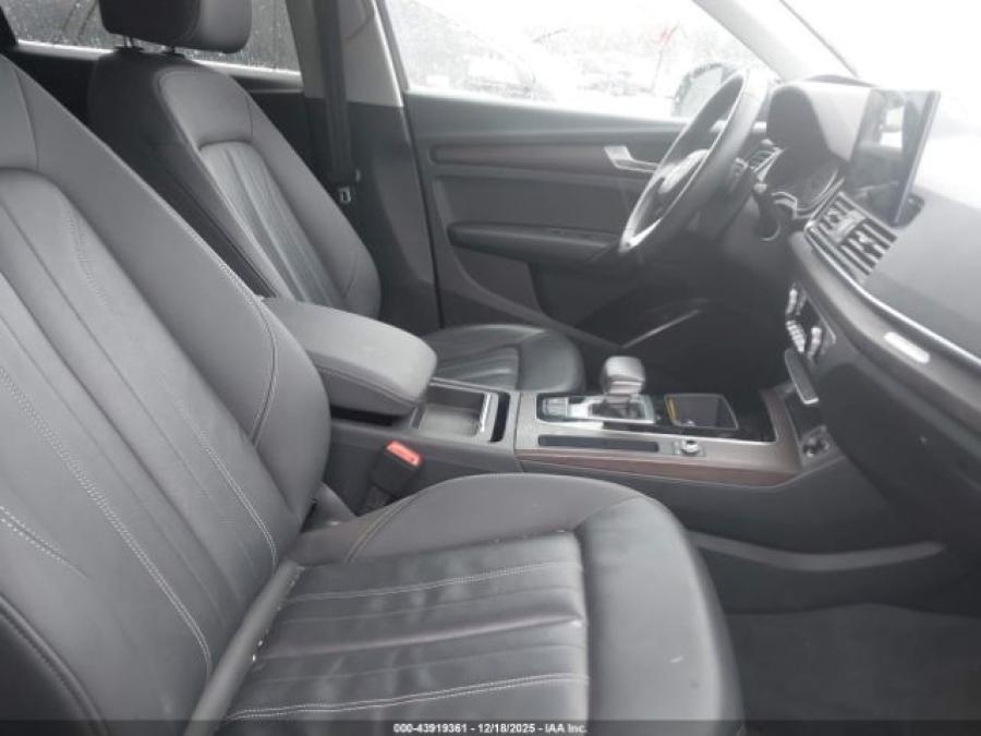 Audi Q5 2021 in Klaipeda, with an engine capacity of 0.00 L and mileage of 0 thousand km for 12300 €, photo 5 on AUTOMOTO.COM.LV
