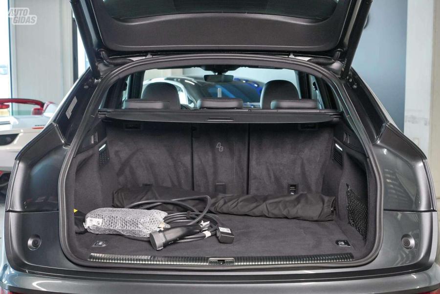 Audi Q5 2021 in Marijampole, with an engine capacity of 2.00 L and mileage of 193 thousand km for 28950 €, photo 16 on AUTOMOTO.COM.LV