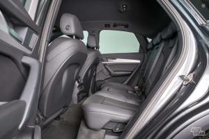 Audi Q5 2021 in Marijampole, with an engine capacity of 2.00 L and mileage of 193 thousand km for 28950 €, photo 35 on AUTOMOTO.COM.LV