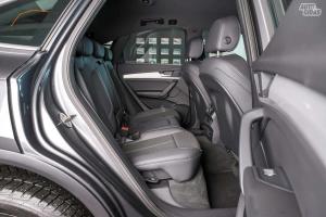 Audi Q5 2021 in Marijampole, with an engine capacity of 2.00 L and mileage of 193 thousand km for 28950 €, photo 37 on AUTOMOTO.COM.LV