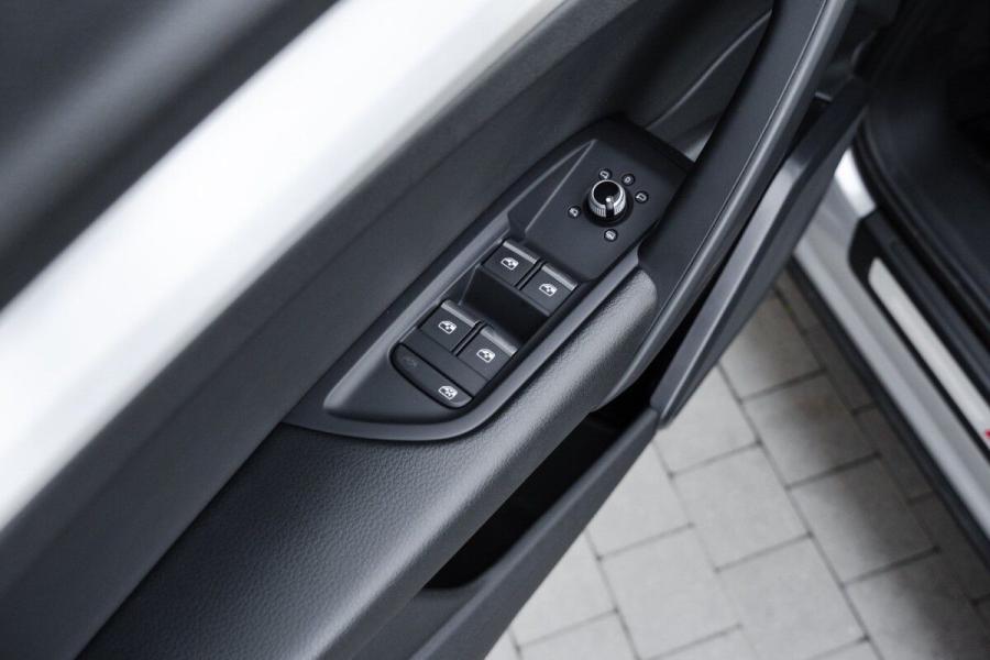 Audi Q5 2022 Mārupe, ar dzinēja tilpumu 2.00 L un nobraukumu 111 tūkst. km par 33800 €, foto 9 vietnē AUTOMOTO.COM.LV