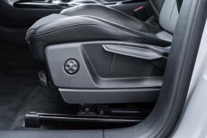 Audi Q5 2022 Mārupe, ar dzinēja tilpumu 2.00 L un nobraukumu 111 tūkst. km par 33800 €, foto 12 vietnē AUTOMOTO.COM.LV
