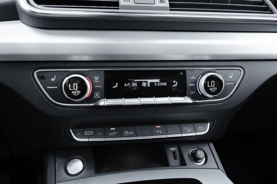 Audi Q5 2022 Mārupe, ar dzinēja tilpumu 2.00 L un nobraukumu 111 tūkst. km par 33800 €, foto 25 vietnē AUTOMOTO.COM.LV