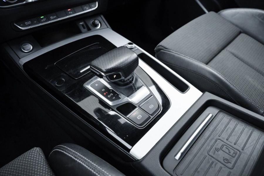 Audi Q5 2022 Mārupe, ar dzinēja tilpumu 2.00 L un nobraukumu 111 tūkst. km par 33800 €, foto 26 vietnē AUTOMOTO.COM.LV