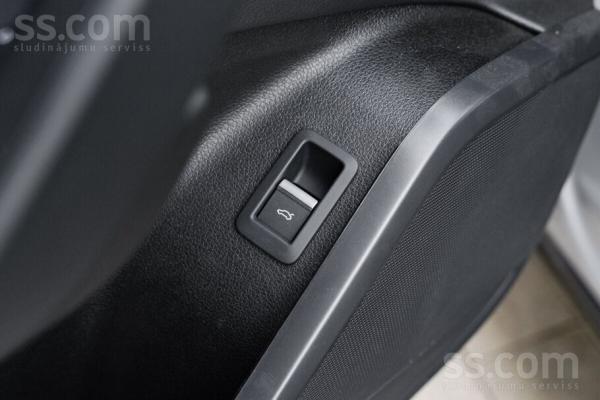 Audi Q5 2024 Rīga, ar dzinēja tilpumu 2.00 L un nobraukumu 13 tūkst. km par 39400 €, foto 9 vietnē AUTOMOTO.COM.LV