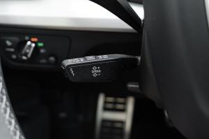 Audi Q5 2024 Mārupe, ar dzinēja tilpumu 2.00 L un nobraukumu 13 tūkst. km par 38750 €, foto 13 vietnē AUTOMOTO.COM.LV