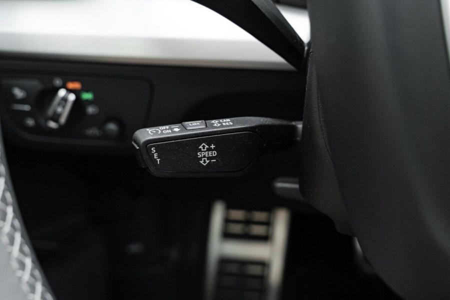 Audi Q5 2024 Mārupe, ar dzinēja tilpumu 2.00 L un nobraukumu 13 tūkst. km par 38750 €, foto 13 vietnē AUTOMOTO.COM.LV