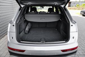 Audi Q5 2024 Mārupe, ar dzinēja tilpumu 2.00 L un nobraukumu 13 tūkst. km par 38750 €, foto 28 vietnē AUTOMOTO.COM.LV