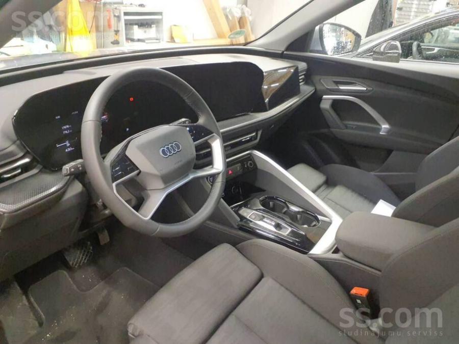 Audi Q5 2025 Rīga, ar dzinēja tilpumu 2.00 L un nobraukumu 18 tūkst. km par 44900 €, foto 4 vietnē AUTOMOTO.COM.LV