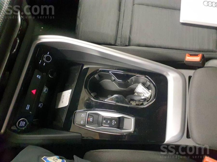 Audi Q5 2025 Rīga, ar dzinēja tilpumu 2.00 L un nobraukumu 18 tūkst. km par 44900 €, foto 8 vietnē AUTOMOTO.COM.LV