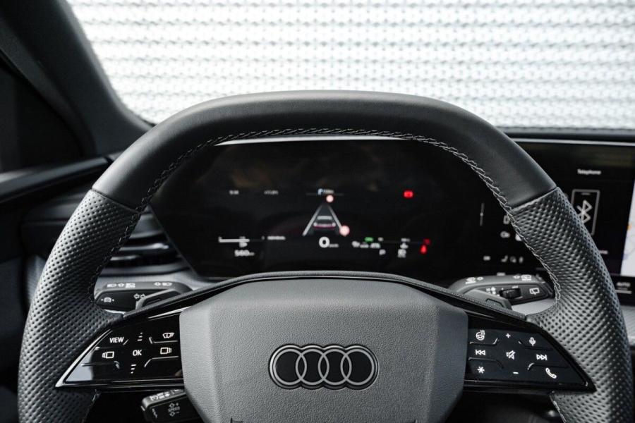 Audi Q5 2025 Mārupe, ar dzinēja tilpumu 2.00 L un nobraukumu 18 tūkst. km par 59900 €, foto 13 vietnē AUTOMOTO.COM.LV