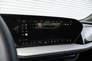Audi Q5 2025 Mārupe, ar dzinēja tilpumu 2.00 L un nobraukumu 18 tūkst. km par 59900 €, foto 23 vietnē AUTOMOTO.COM.LV