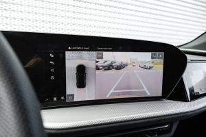 Audi Q5 2025 Mārupe, ar dzinēja tilpumu 2.00 L un nobraukumu 18 tūkst. km par 59900 €, foto 28 vietnē AUTOMOTO.COM.LV