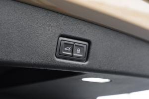Audi Q5 2025 Mārupe, ar dzinēja tilpumu 2.00 L un nobraukumu 18 tūkst. km par 59900 €, foto 36 vietnē AUTOMOTO.COM.LV