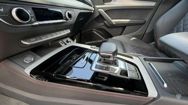 Audi Q5 2025 in Kaunas, with an engine capacity of 1.97 L and mileage of 43 thousand km for 47880 €, photo 10 on AUTOMOTO.COM.LV