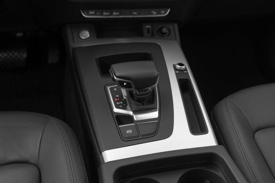 Audi Q5 2025 in Vilnius, with an engine capacity of 2.00 L and mileage of 35 thousand km for 34950 €, photo 9 on AUTOMOTO.COM.LV