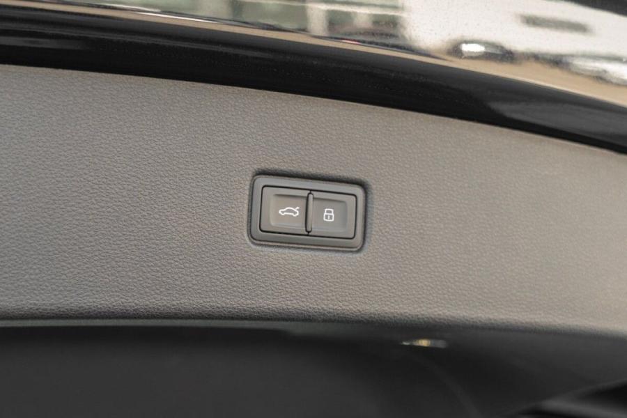 Audi Q5 2025 in Vilnius, with an engine capacity of 2.00 L and mileage of 35 thousand km for 34950 €, photo 17 on AUTOMOTO.COM.LV