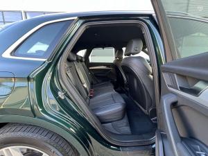 Zaļš Audi Q5 2017 Kauņa, ar dzinēja tilpumu 1.98 L un nobraukumu 261 tūkst. km par 18600 €, foto 18 vietnē AUTOMOTO.COM.LV