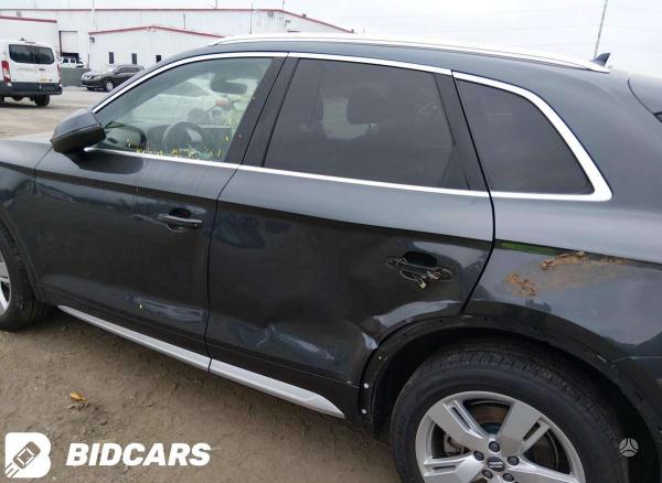 Zaļš Audi Q5 2019 Viļņa, ar dzinēja tilpumu 1.98 L un nobraukumu 148 tūkst. km par 15730 €, foto 6 vietnē AUTOMOTO.COM.LV
