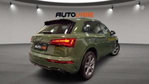 Green Audi Q5 2021 in Vilnius, with an engine capacity of 2.00 L and mileage of 121 thousand km for 36666 €, photo 4 on AUTOMOTO.COM.LV