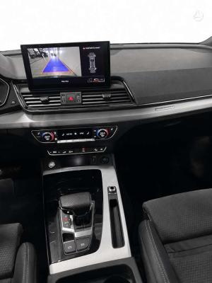 Green Audi Q5 2021 in Kaunas, with an engine capacity of 1.98 L and mileage of 93 thousand km for 30500 €, photo 12 on AUTOMOTO.COM.LV