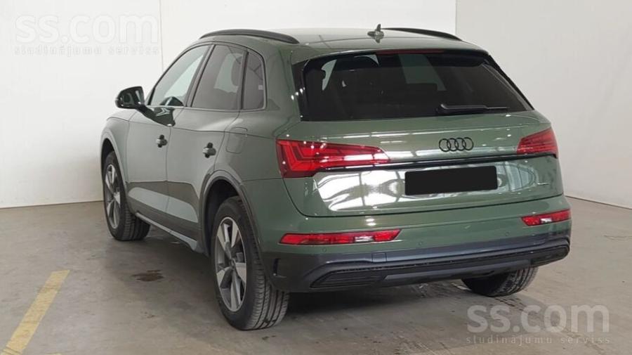 Green Audi Q5 2022 in Tukums, with an engine capacity of 2.00 L and mileage of 157 thousand km for 33990 €, photo 3 on AUTOMOTO.COM.LV