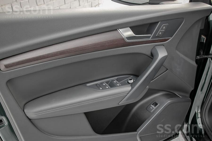 Zaļš Audi Q5 2022 Tukums, ar dzinēja tilpumu 2.00 L un nobraukumu 45 tūkst. km par 35990 €, foto 8 vietnē AUTOMOTO.COM.LV