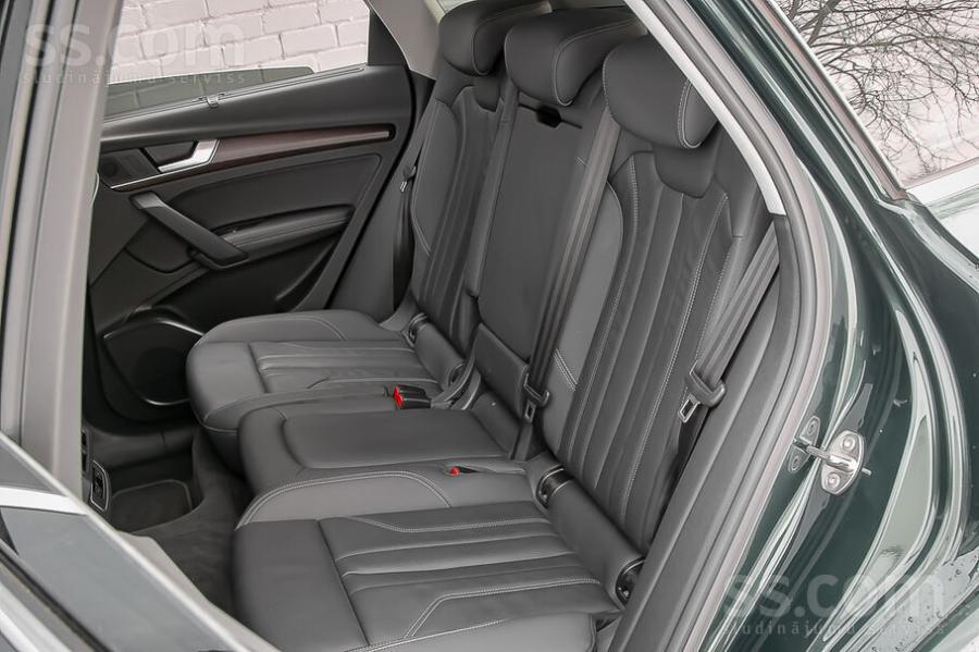 Zaļš Audi Q5 2022 Tukums, ar dzinēja tilpumu 2.00 L un nobraukumu 45 tūkst. km par 35990 €, foto 9 vietnē AUTOMOTO.COM.LV