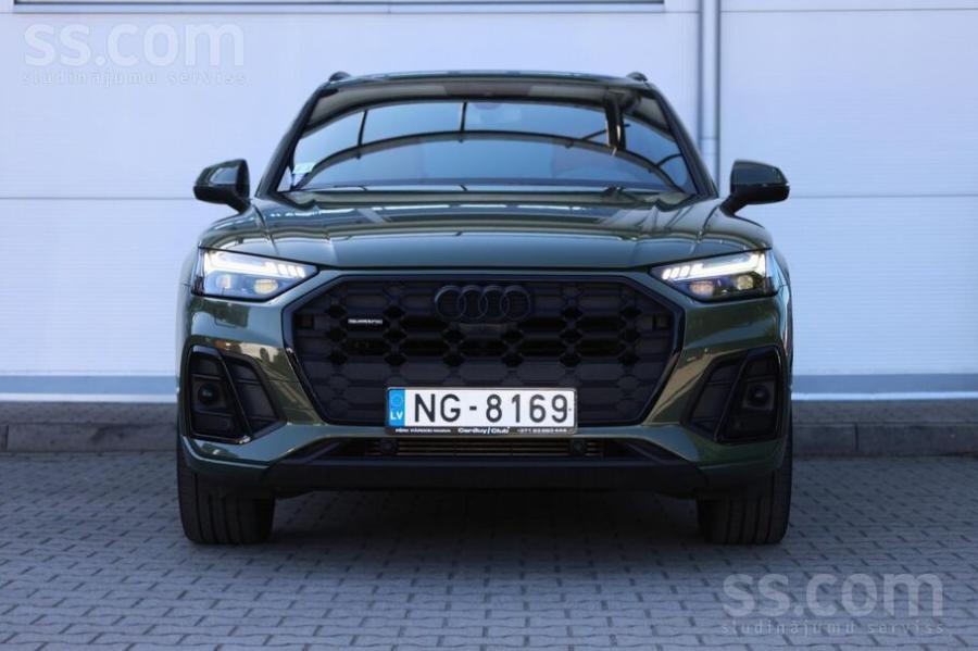 Green Audi Q5 2022 in Riga, with an engine capacity of 2.00 L and mileage of 0 thousand km for 32995 €, photo 4 on AUTOMOTO.COM.LV