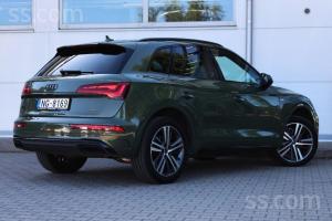 Green Audi Q5 2022 in Riga, with an engine capacity of 2.00 L and mileage of 0 thousand km for 32995 €, photo 10 on AUTOMOTO.COM.LV