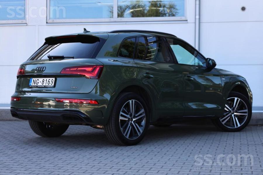 Green Audi Q5 2022 in Riga, with an engine capacity of 2.00 L and mileage of 0 thousand km for 32995 €, photo 10 on AUTOMOTO.COM.LV