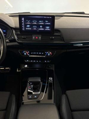 Green Audi Q5 2023 in Marijampole, with an engine capacity of 1.97 L and mileage of 244 thousand km for 27999 €, photo 18 on AUTOMOTO.COM.LV