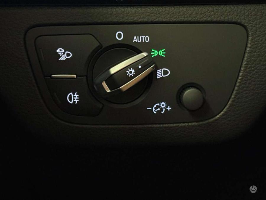 Green Audi Q5 2023 in Marijampole, with an engine capacity of 1.97 L and mileage of 244 thousand km for 27999 €, photo 26 on AUTOMOTO.COM.LV