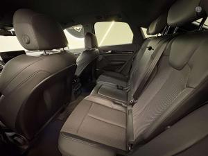 Green Audi Q5 2023 in Marijampole, with an engine capacity of 1.97 L and mileage of 244 thousand km for 27999 €, photo 29 on AUTOMOTO.COM.LV