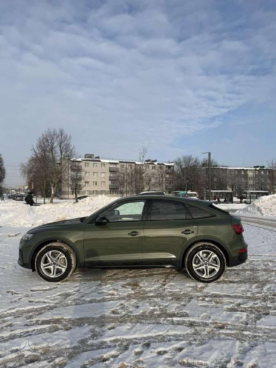 Green Audi Q5 2024 in Kaunas, with an engine capacity of 1.97 L and mileage of 33 thousand km for 44900 €, photo 5 on AUTOMOTO.COM.LV