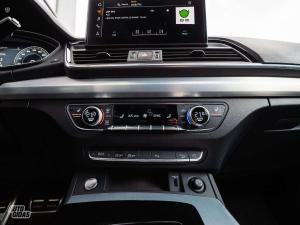 Green Audi Q5 2024 in Marijampole, with an engine capacity of 2.00 L and mileage of 38 thousand km for 40450 €, photo 21 on AUTOMOTO.COM.LV