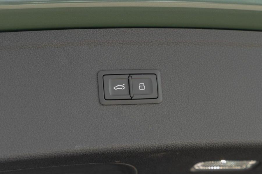 Green Audi Q5 2024 in Vilnius, with an engine capacity of 2.00 L and mileage of 23 thousand km for 39000 €, photo 24 on AUTOMOTO.COM.LV