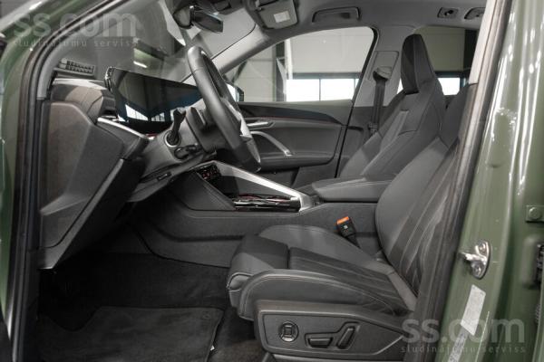 Green Audi Q5 2025 in Riga, with an engine capacity of 2.00 L and mileage of 13 thousand km for 59000 €, photo 8 on AUTOMOTO.COM.LV